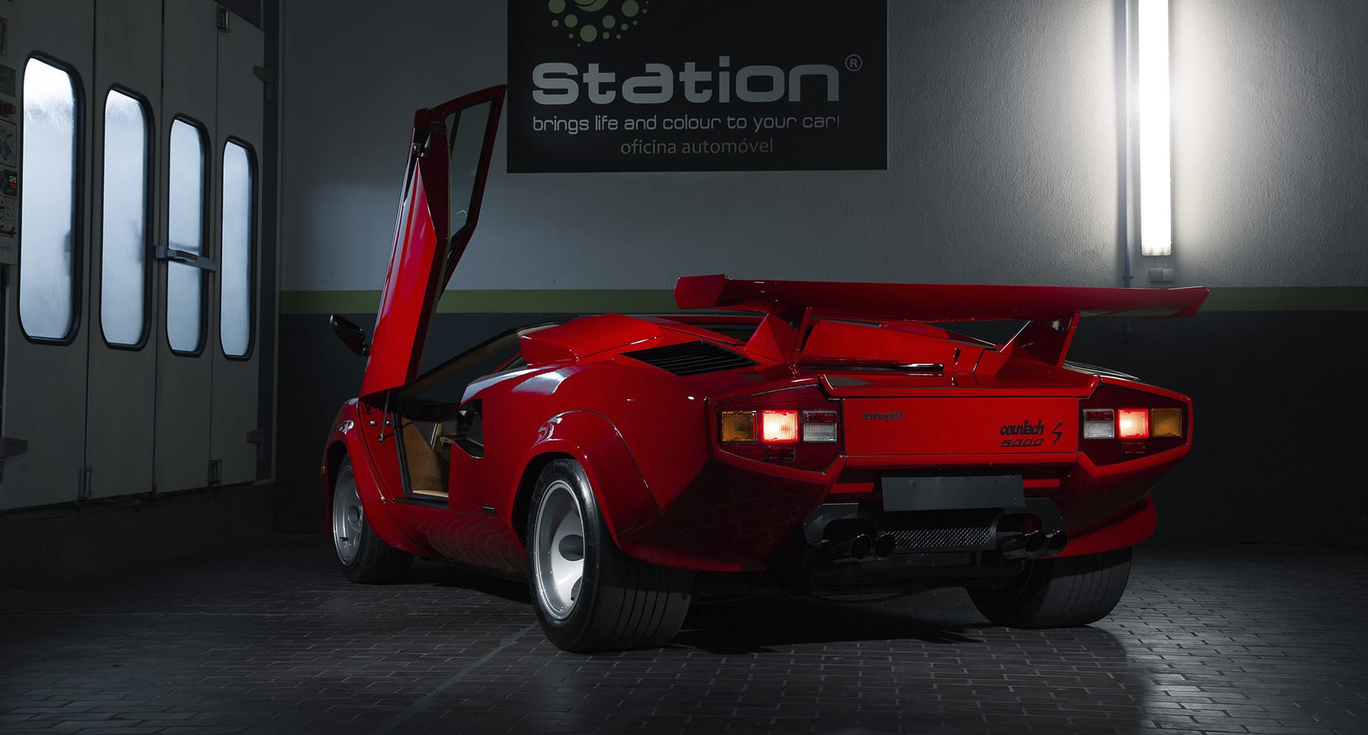 Restoration - Lamborghini Countach - Station